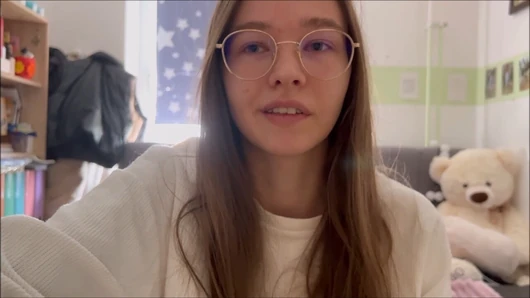 TEENIE SQUIRT 25 Minuten lang! 18 jahre deutsches Teen, große Pussy und kleine Titten. Berlin ...