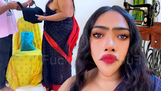When Telugu Aunty Wearing Saree Without Blouse Went To The Shop To Buy 0917